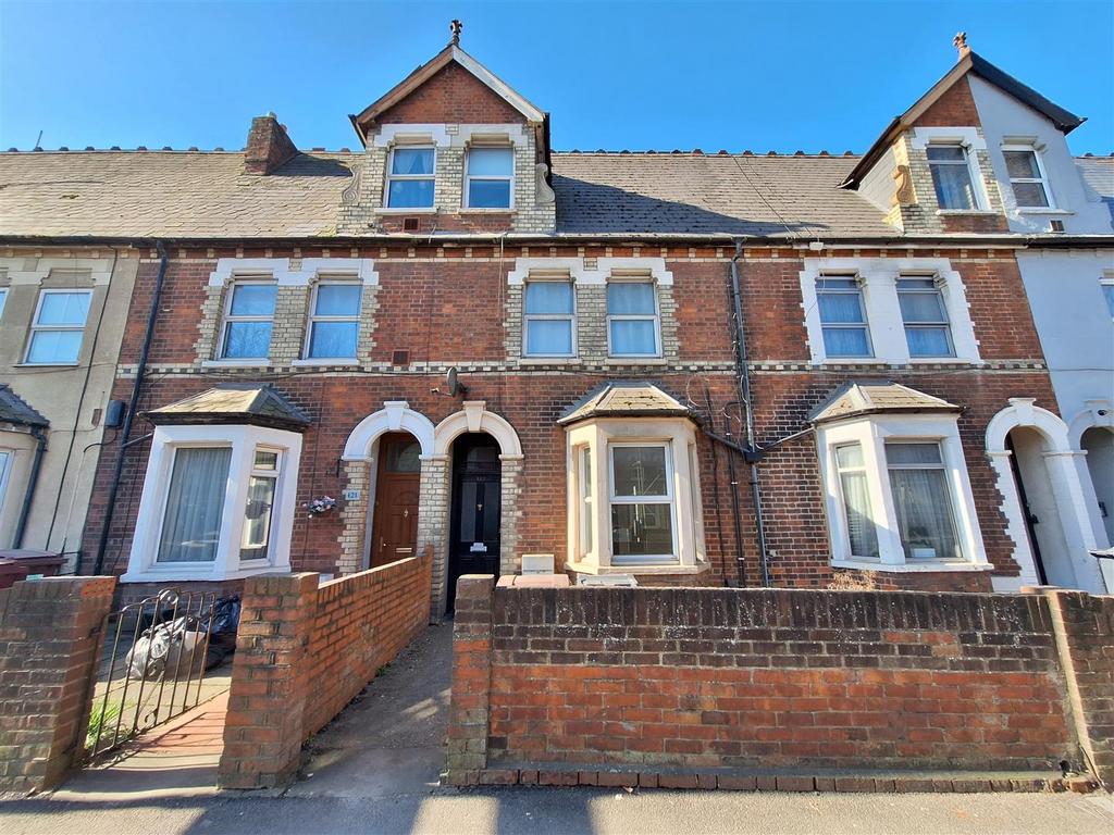 Caversham Road 1 bed flat - £950 pcm (£219 pw)