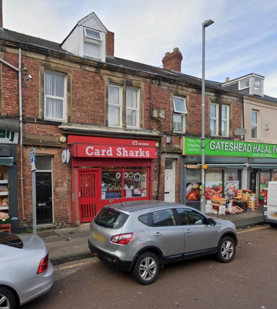 Coatsworth Road, Gateshead NE8 4 bed maisonette - £750 pcm (£173 pw)