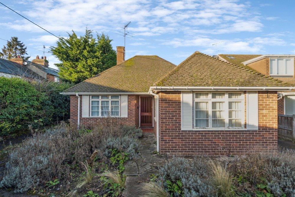 Kenton Close, Buckinghamshire SL7 3 bed bungalow - £750,000
