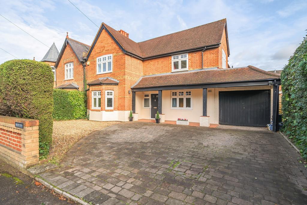 Hook Heath Road, Hook Heath, GU22 4 bed semi-detached house for sale - £1,175,000