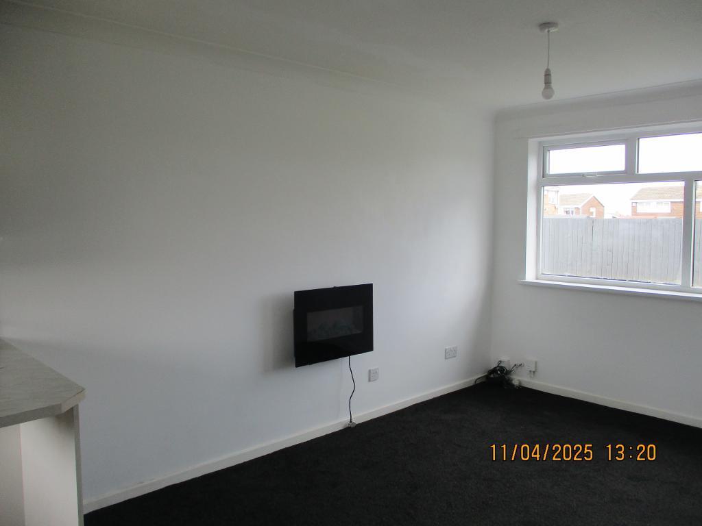 Holystone Avenue, Blyth, NE24 4QZ 1 bed flat - £400 pcm (£92 pw)