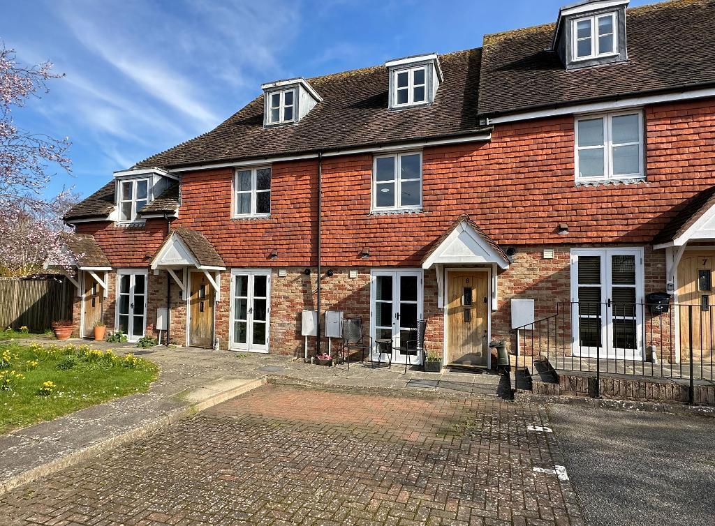 Borough Gate, High Street, Steyning... 3 bed terraced house - £525,000
