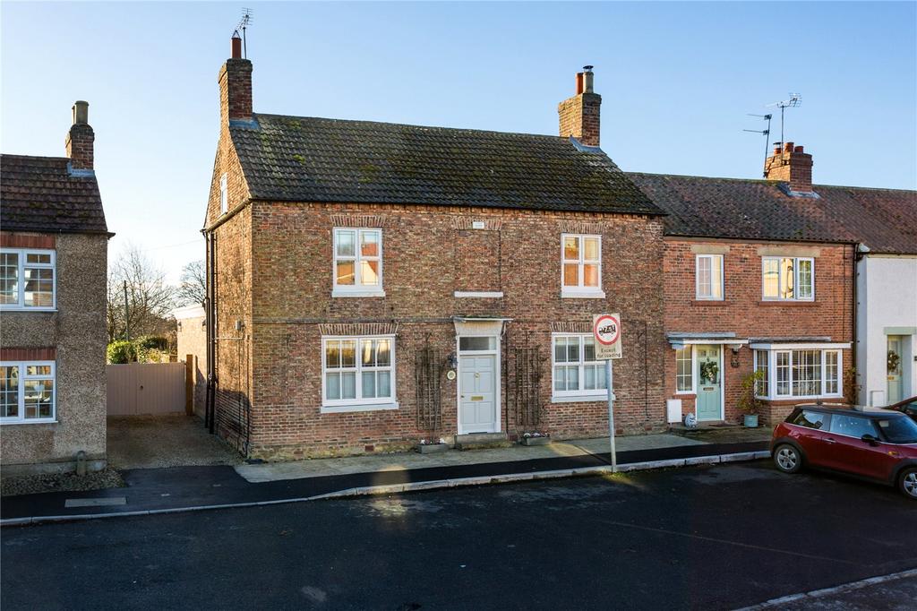 Long Street, Topcliffe, Thirsk, North... 4 bed semi-detached house for ...