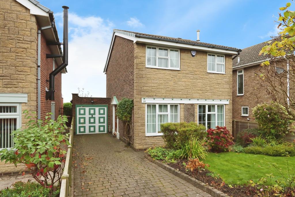 Coxley View, Wakefield WF4 3 bed detached house - £264,000