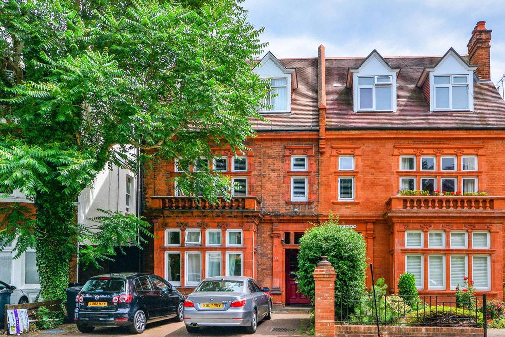 Sutton Court Road, Chiswick, London, W4 1 bed flat - £2,800 pcm (£646 pw)