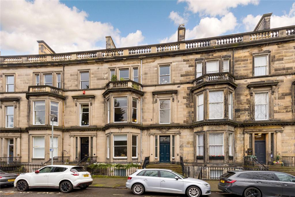 7/2 Grosvenor Crescent, West End... 2 bed apartment - £590,000