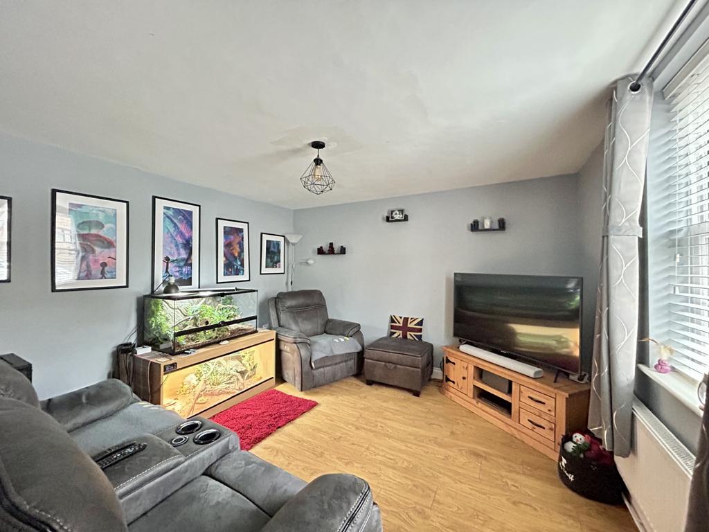 High Street, Sutton, Ely, Cambridgeshire 3 bed semi-detached house for ...