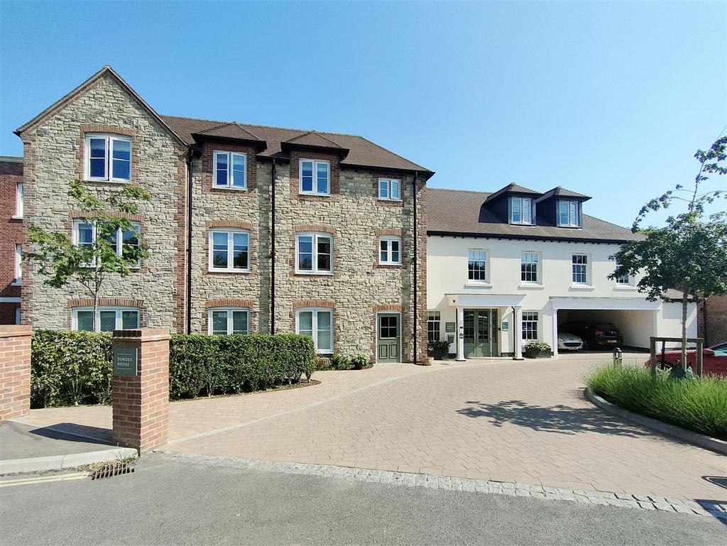 Dundee House, Midhurst GU29 1 bed apartment - £300,000