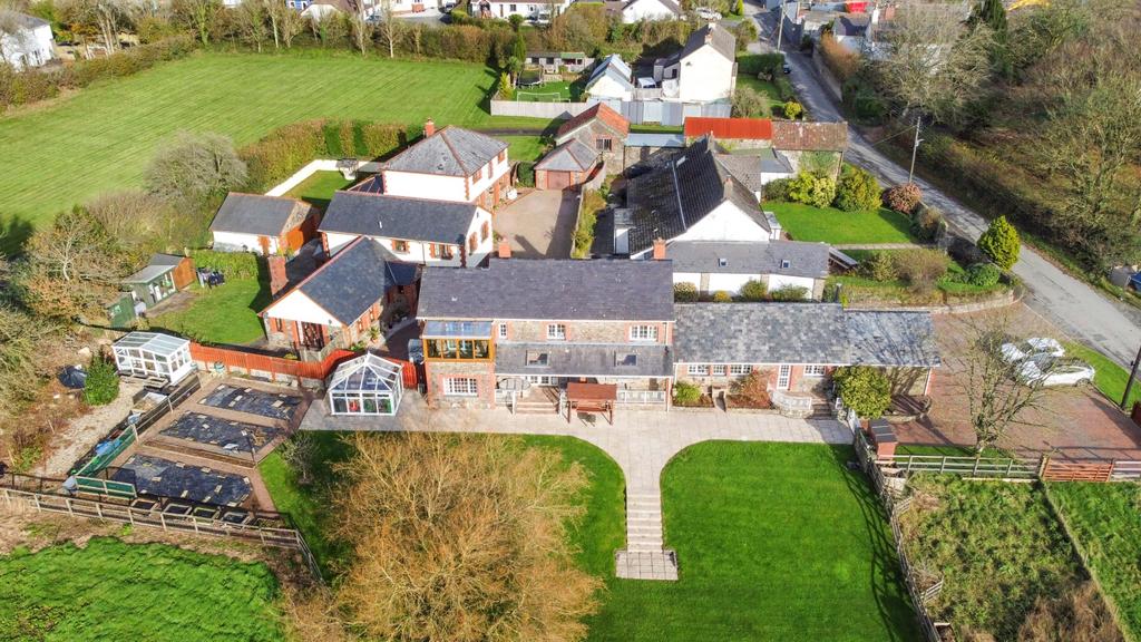 Buckland Brewer, Bideford EX39 4 bed detached house for sale - £900,000