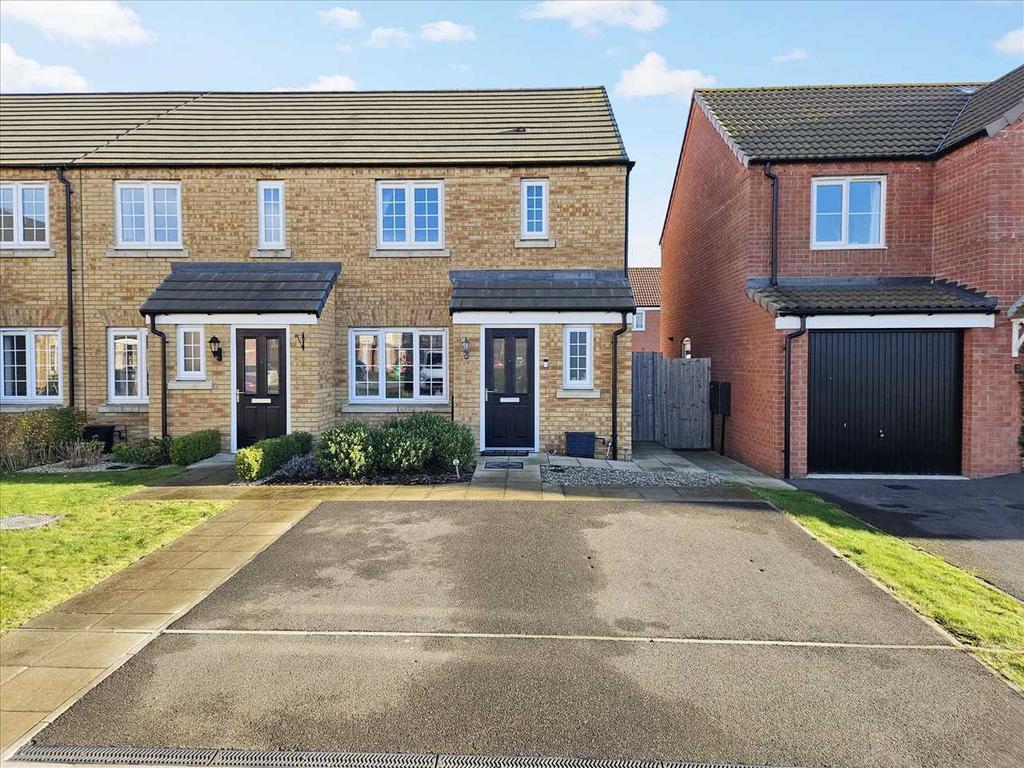 Holdingham, Sleaford NG34 3 bed end of terrace house - £190,000