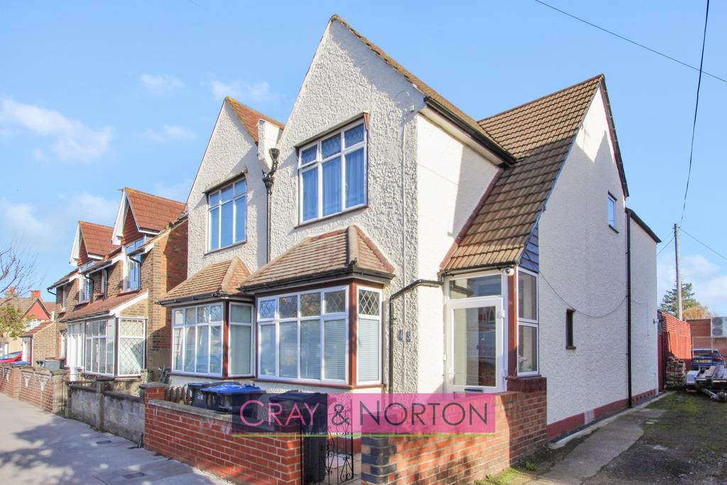 Woodside Court Road, Addiscombe, CR0 3 bed semi-detached house - £480,000