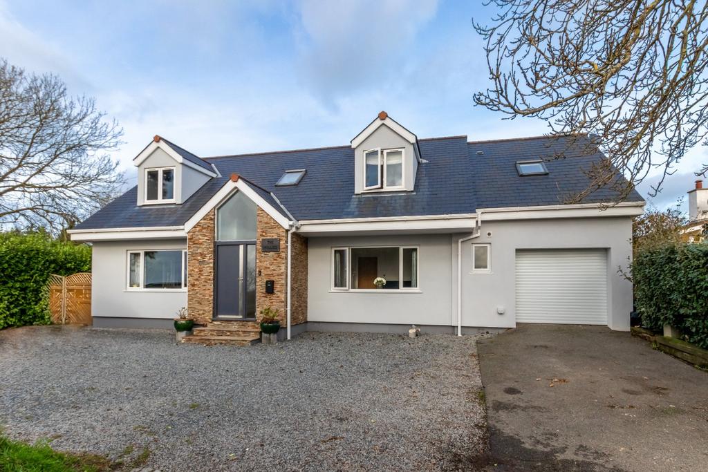 Les Hurettes Lane, St. Martin... 4 bed detached house - £1,395,000