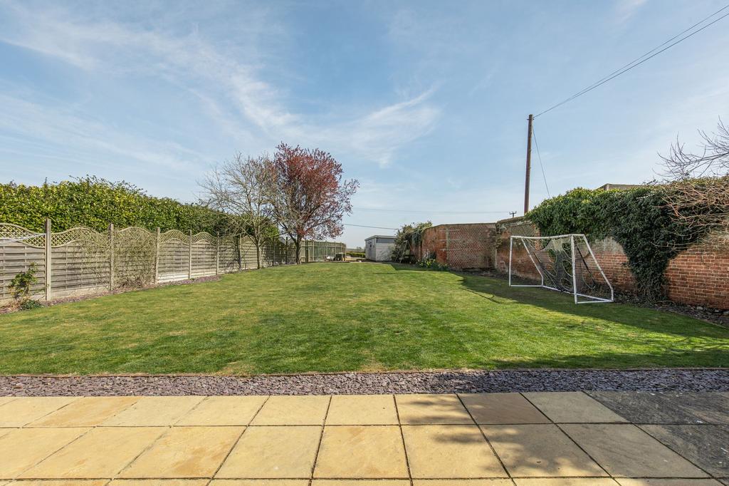 Watton Road, Ashill, IP25 4 bed detached house for sale - £475,000