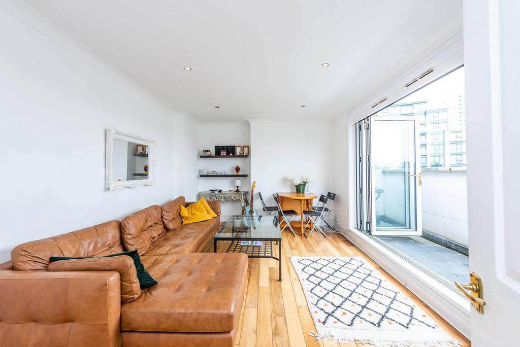 Lots Road, Lots Road, London, SW10 2 bed flat - £4,767 pcm (£1,100 pw)