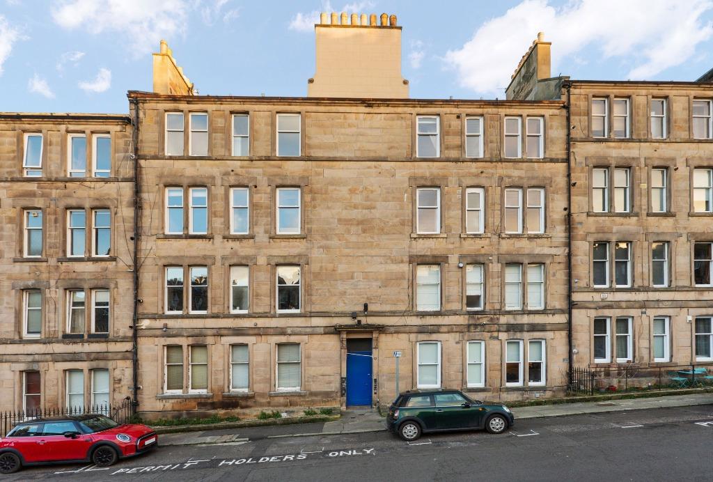 Comely Bank Row, Stockbridge... 1 bed flat - £1,300 pcm (£300 pw)