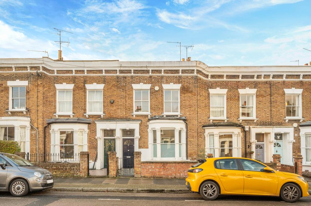 Wyatt Road, London, N5 4 bed terraced house for sale - £1,550,000