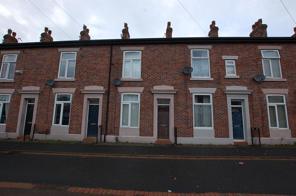 Kelvin Street, Greater Manchester OL7 2 bed terraced house - £140,000