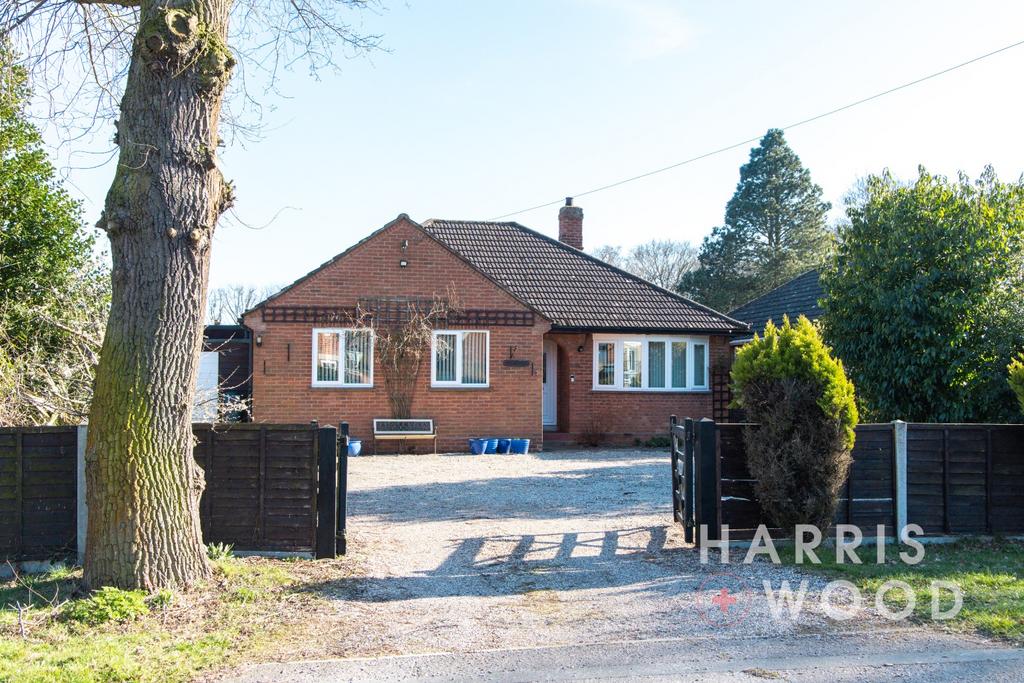 Coach Road, Great Horkesley... 4 bed detached bungalow - £650,000