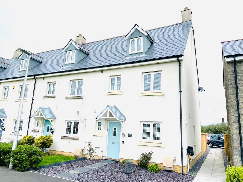 Y Corsydd, Machynys, Llanelli 4 bed townhouse for sale - £269,500