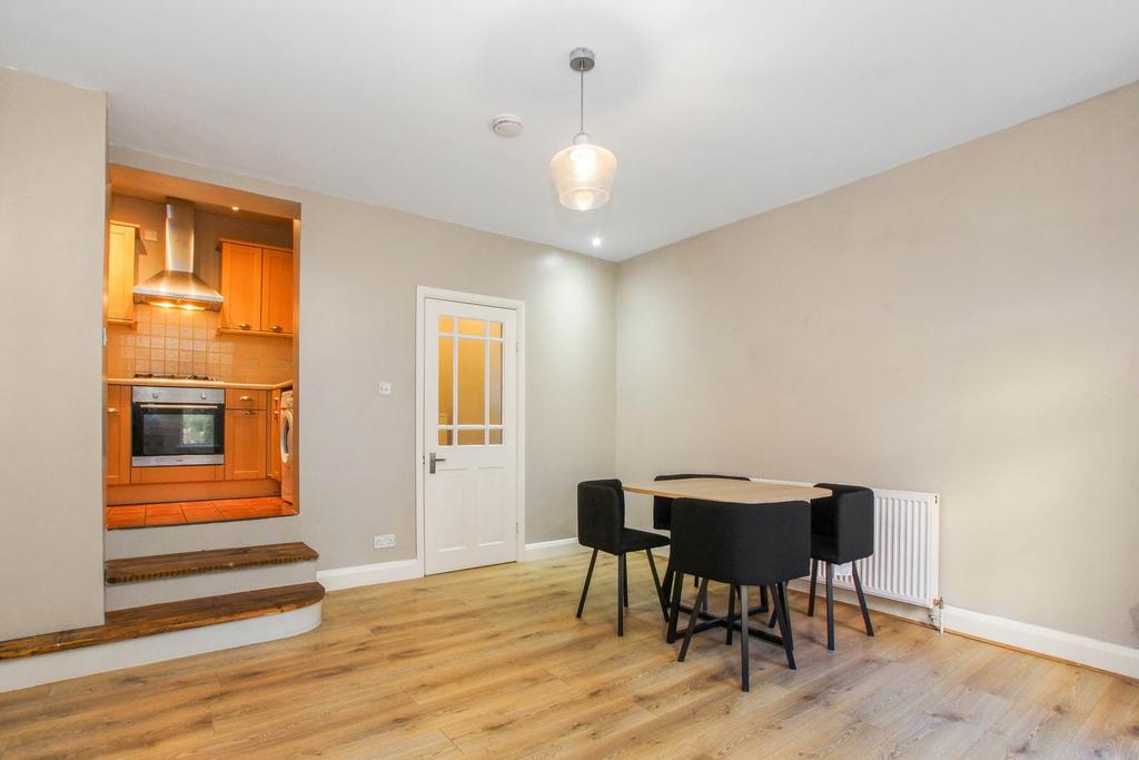 Well Street, South Hackney, E9 1 bed apartment - £1,800 pcm (£415 pw)