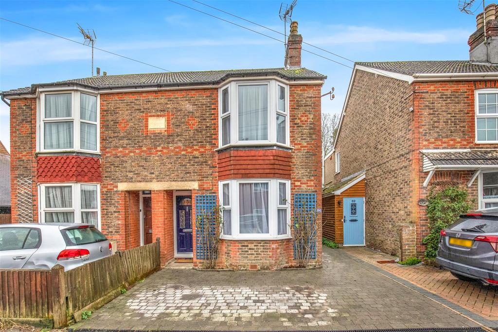 Rusper Road, Horsham 3 bed semi-detached house for sale - £485,000