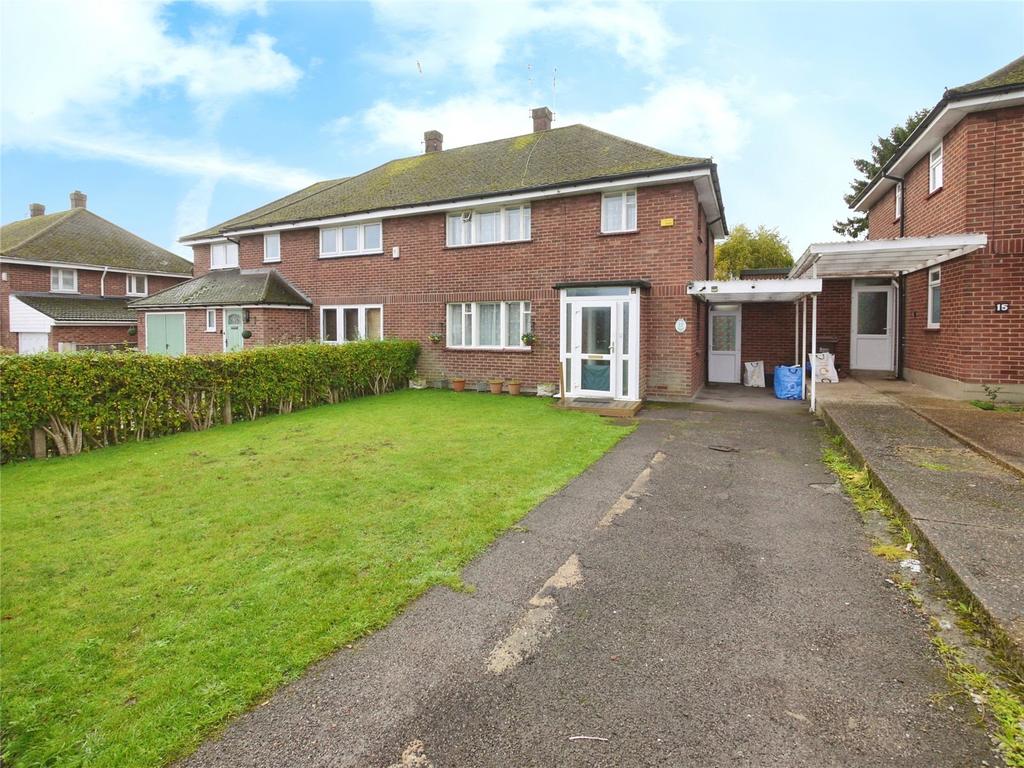 Danes Way, Pilgrims Hatch, Brentwood... 3 bed semi-detached house - £ ...