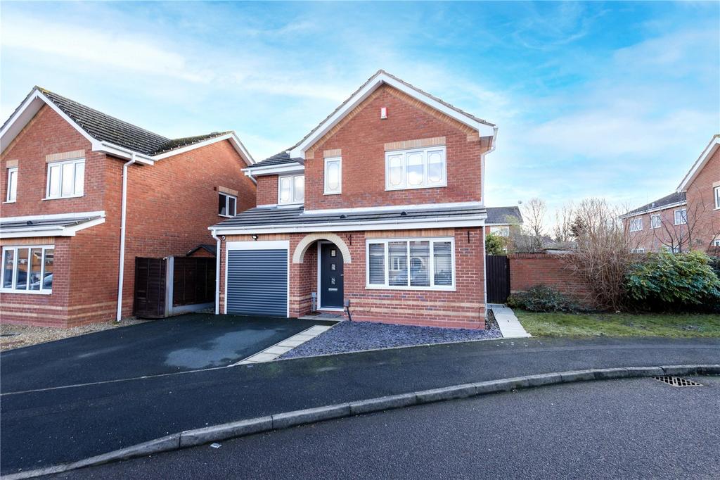Hedingham Road, Leegomery, Telford... 4 bed detached house - £350,000