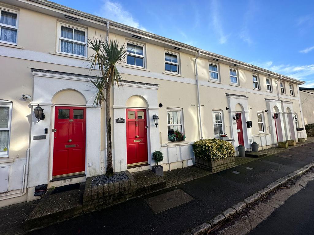 York Road, Torquay, TQ1 3SG 2 bed terraced house - £250,000