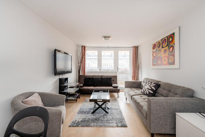 Leather Lane, London EC1N 1 bed flat for sale - £465,000