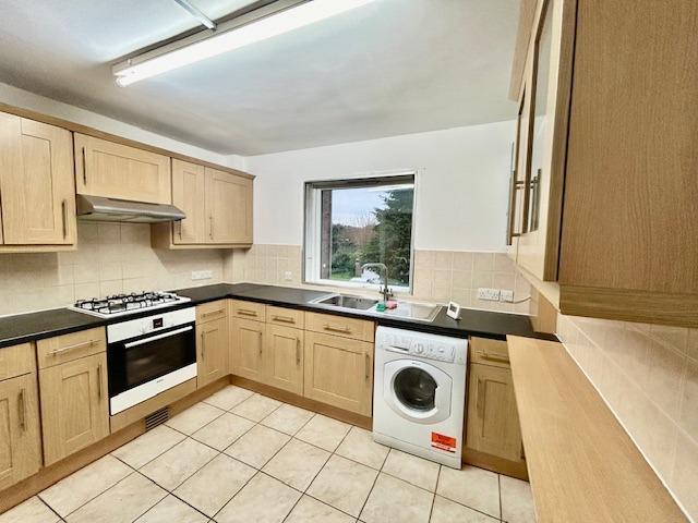 Wembley, HA 2 bed flat - £1,600 pcm (£369 pw)