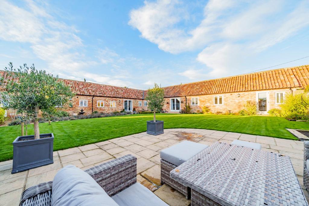 Fig Tree Barn, Hamerton, Huntingdon... 4 bed semi-detached house - £750,000