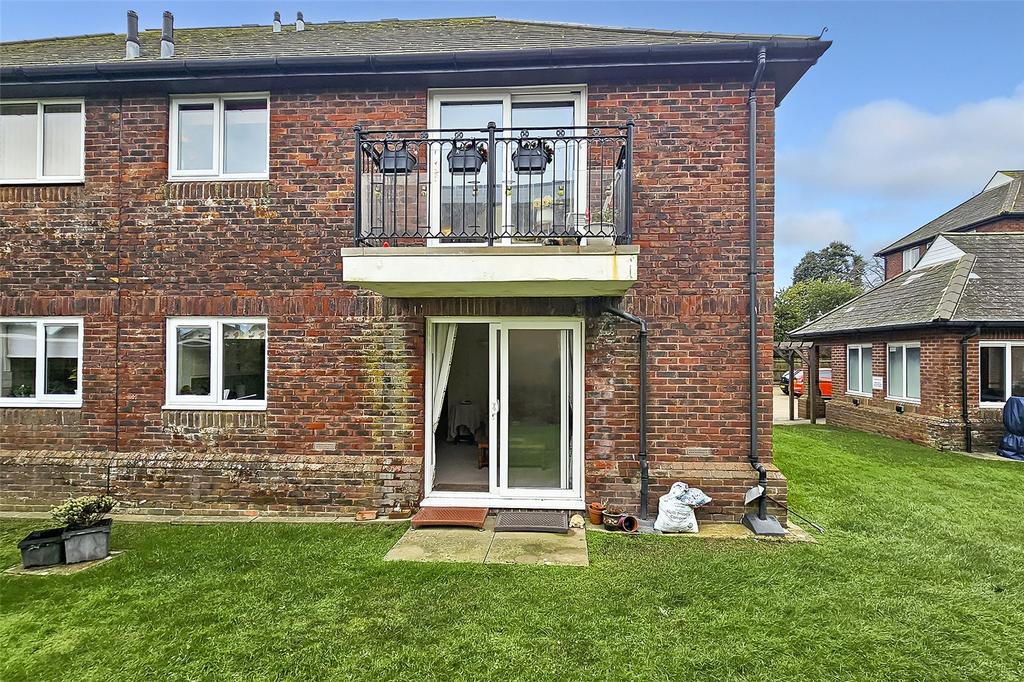 Sea Lane, Rustington, Littlehampton... 2 bed apartment - £175,000
