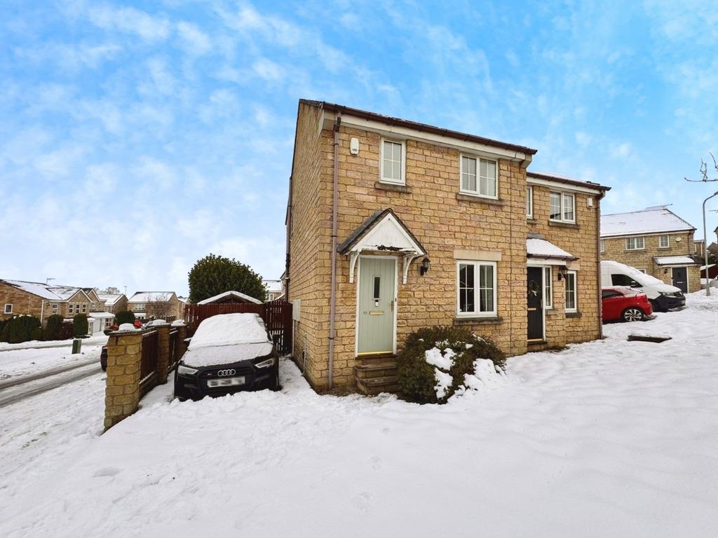 Royd Moor Road, West Yorkshire BD4 3 bed semi-detached house - £1,000 ...