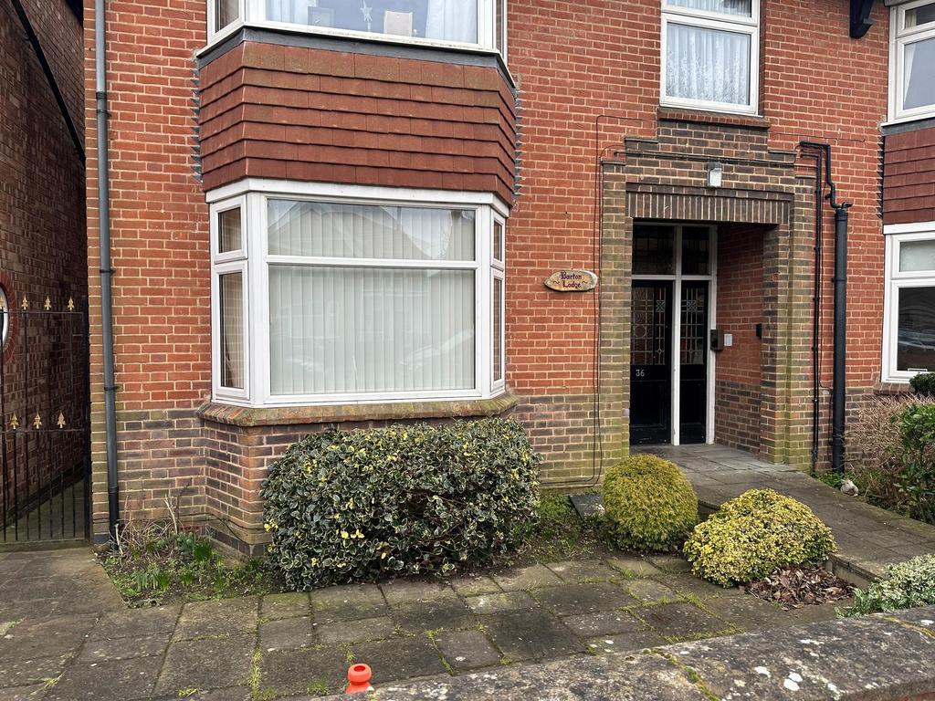 Ida Road, Skegness PE25 2 bed flat - £726 pcm (£168 pw)
