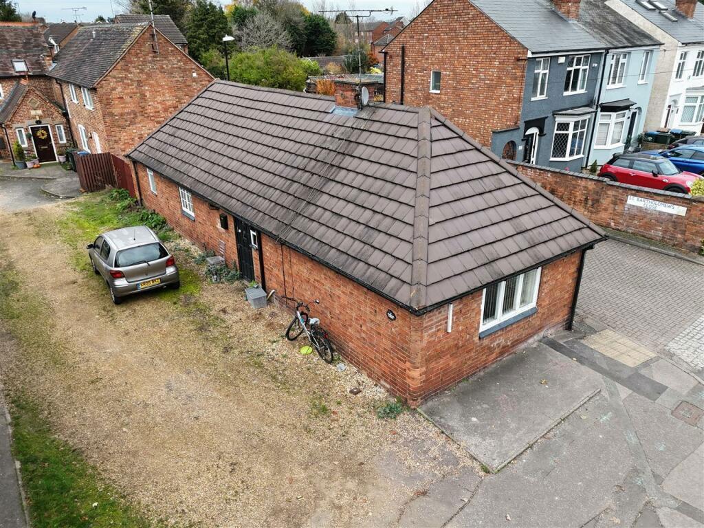 Brinklow Road, Coventry CV3 2 bed cottage - £179,000