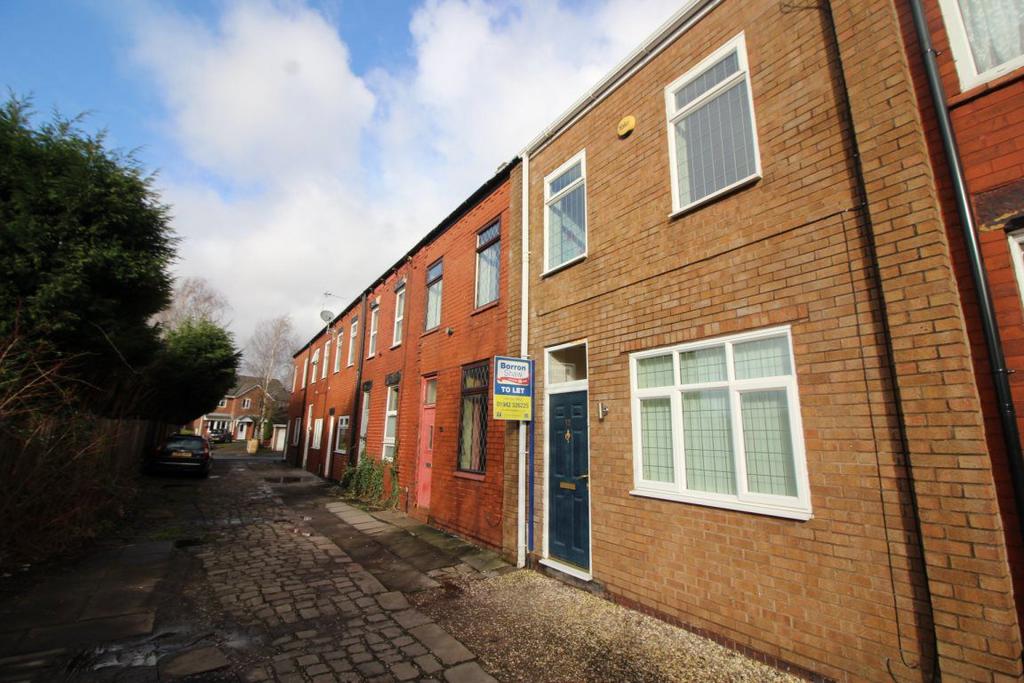 Unsworth Street, Hindley 2 bed terraced house - £725 pcm (£167 pw)