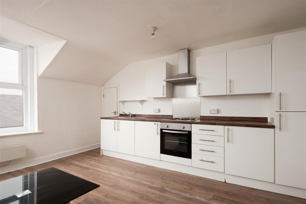 Main Street, Northumberland NE68 2 bed flat to rent - £750 pcm (£173 pw)
