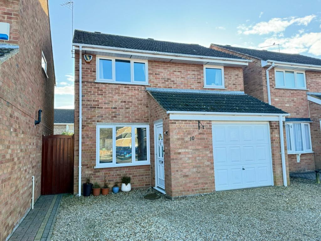 Cavendish Drive, Abington Vale... 3 bed detached house - £310,000