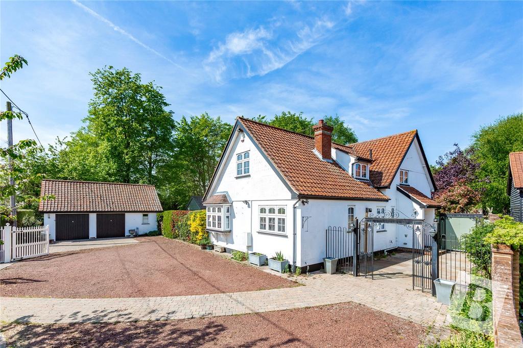 Dunmow Road, Fyfield, Ongar, Essex, CM5 4 bed detached house for sale ...