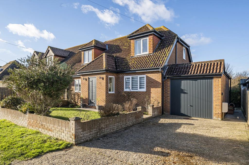 Sea Way, Elmer, Bognor Regis 3 bed detached house for sale - £575,000