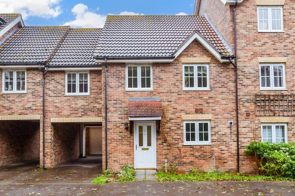 Passmore Way, Tovil, Maidstone, Kent 3 bed terraced house for sale - £ ...