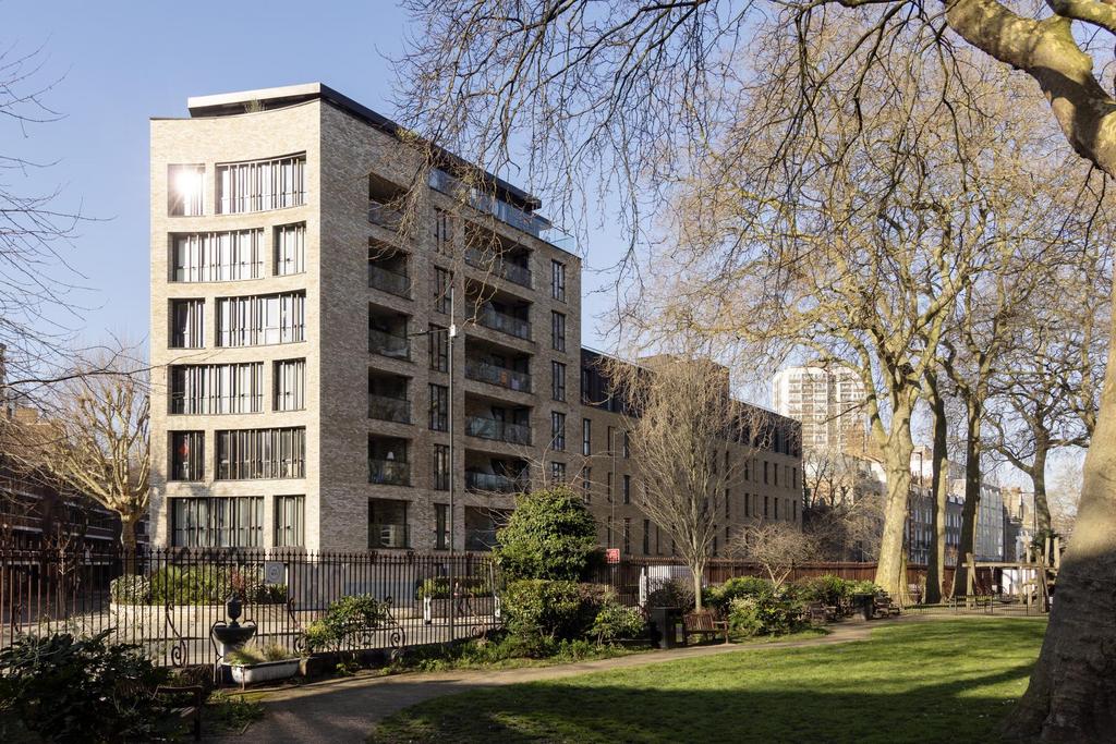 Highfield Court, New North Road... 1 bed apartment for sale - £595,000
