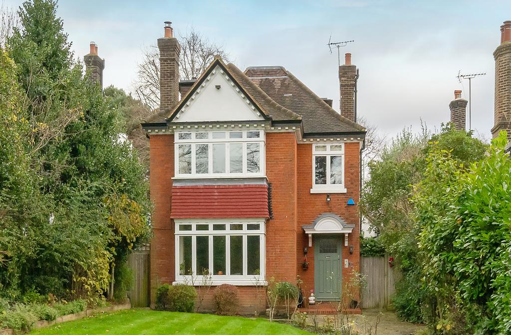 ROBIN GROVE, HIGHGATE, LONDON N6 5 bed detached house - £4,700,000