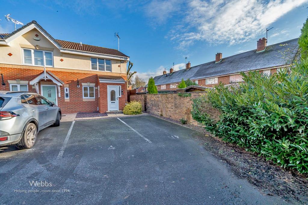 Dene Croft, Walsall WS3 2 bed semi-detached house for sale - £200,000