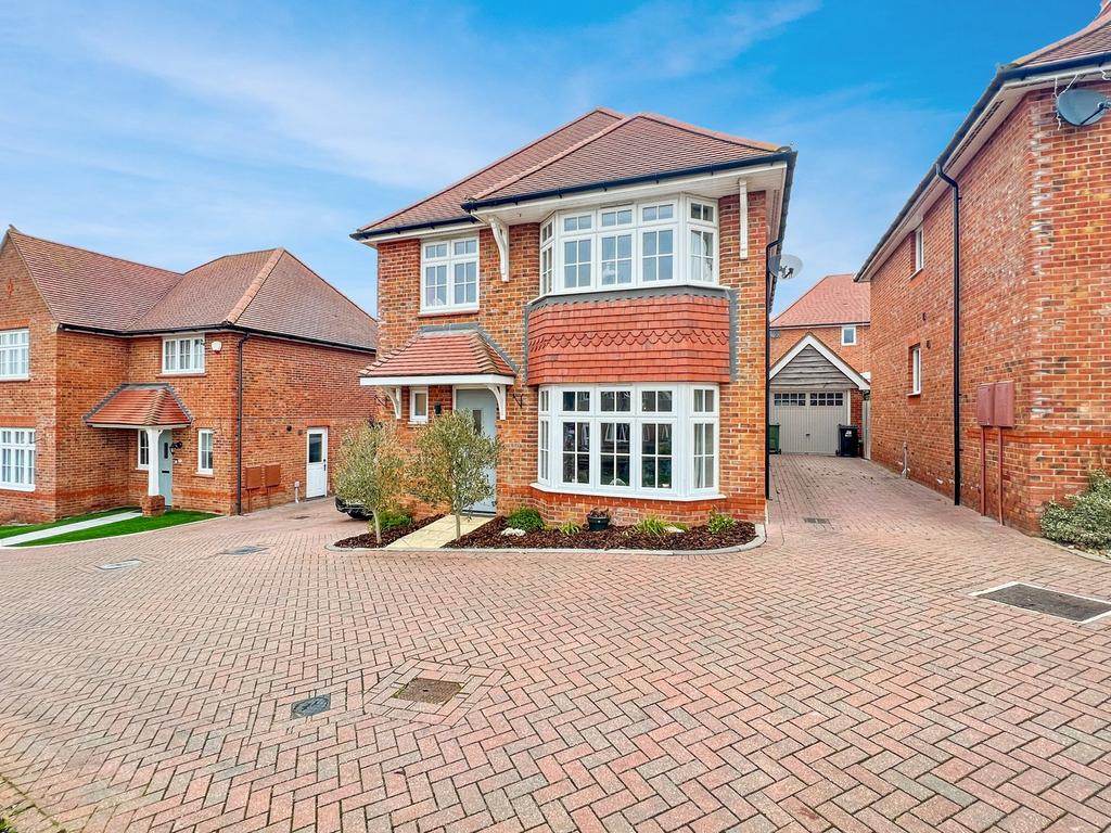 Osier Place, Braintree, CM7 4 bed detached house - £490,000