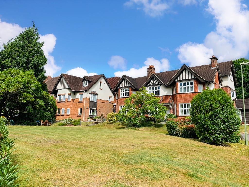 Elizabeth Court, West End 1 bed retirement property for sale - £110,000