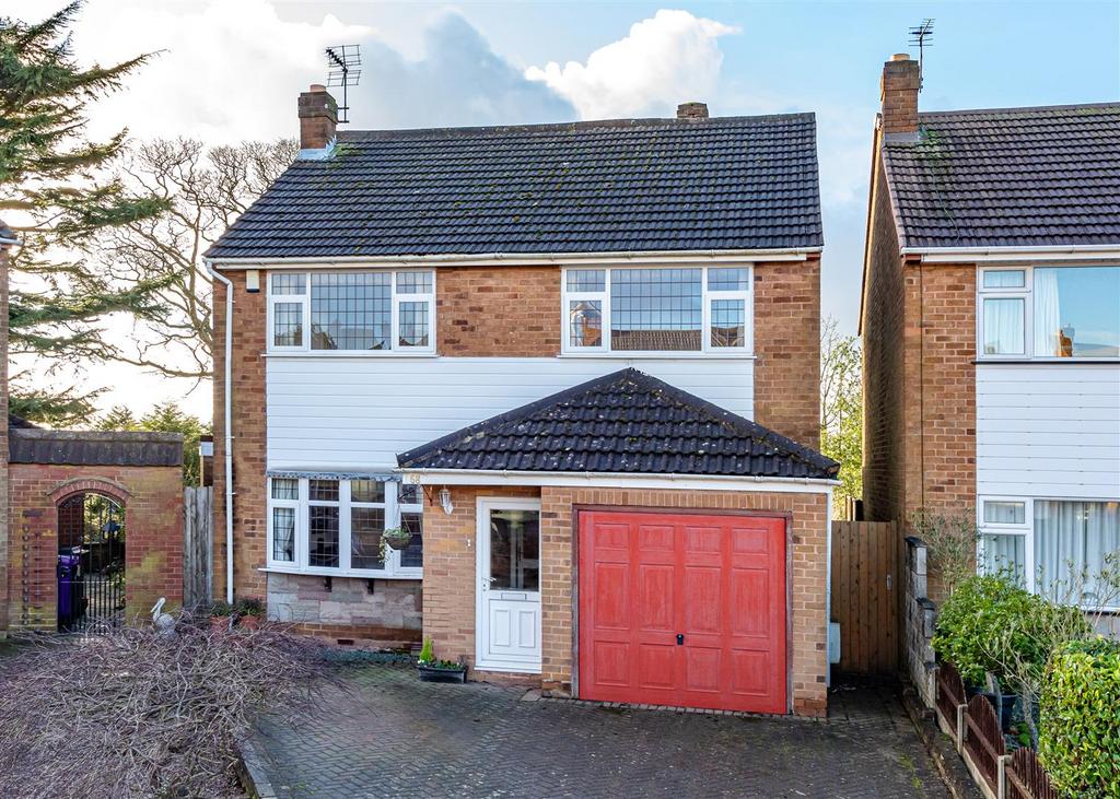 68 Lea Manor Drive, Wolverhampton 4 bed detached house - £425,000