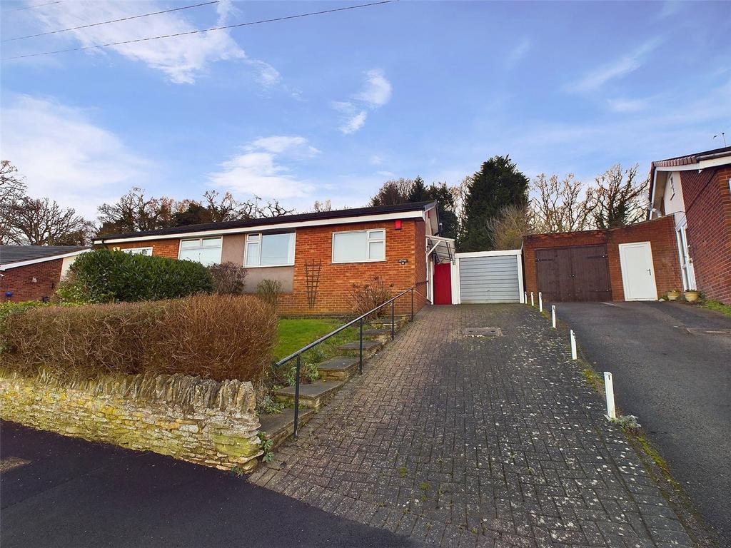Kirkstone Drive, Worcester... 2 bed bungalow - £230,000