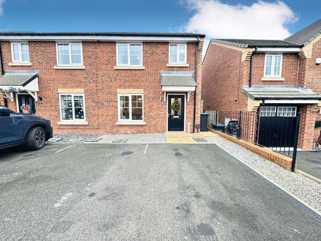 Sunflower Lane, Stainton, Middlesbrough 3 bed semi-detached house for ...