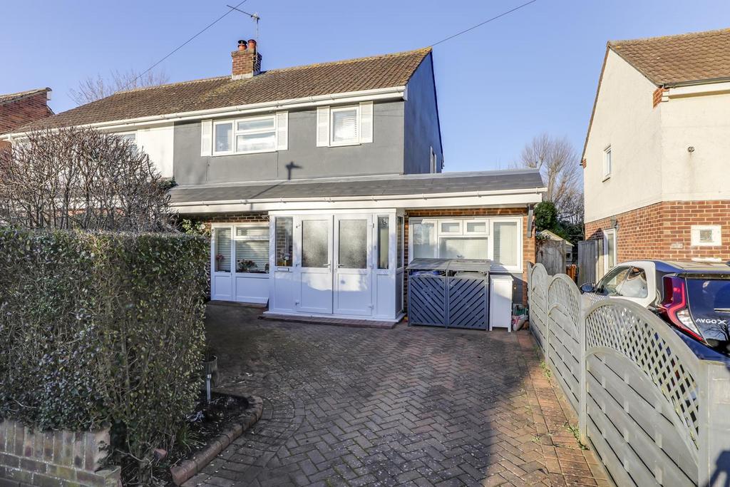 Twyford Gardens, Bishops Stortford CM23 3 bed semi-detached house for ...